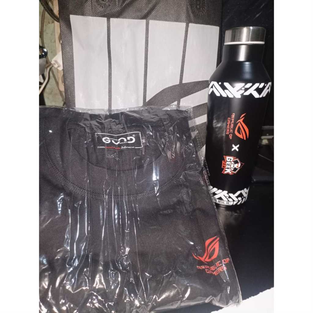 Jual Gift Asus Rog 6 Geekfam Pack ( Tumbler + Kaos size M) | Shopee ...