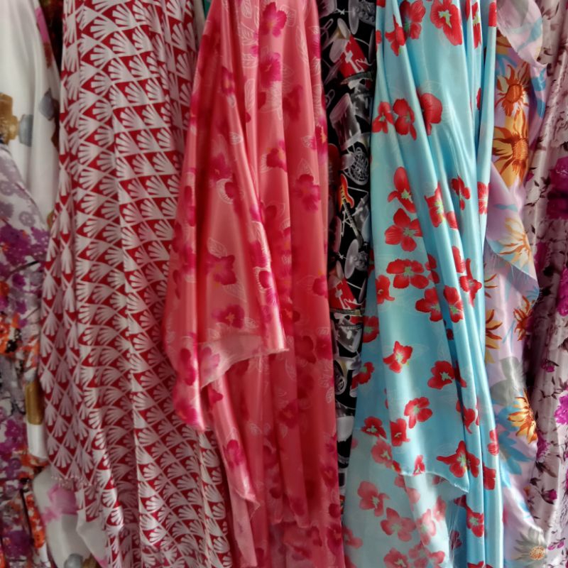 Jual Kain Satin Silk Motif Bunga Import - Kain Satin Silk Super - Kain ...