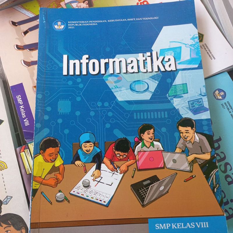 Jual Buku Informatika SMP kelas 8 kemendikbud | Shopee Indonesia