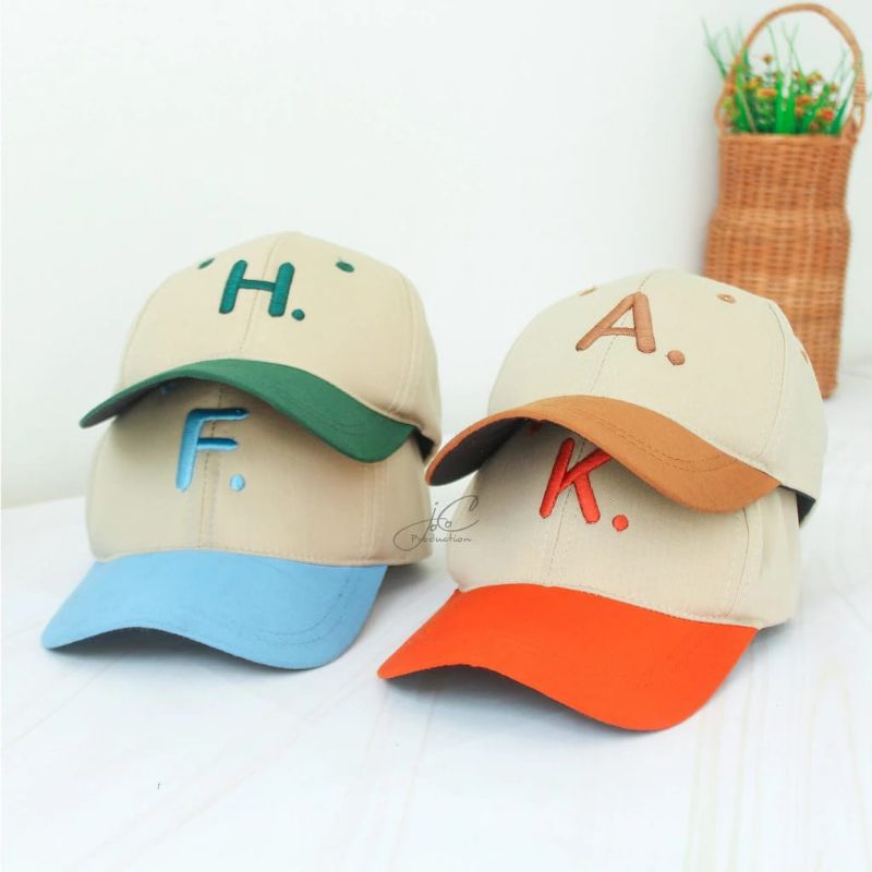 Jual TOPI ANAK INISIAL A-Z MODEL 2KOMBINASI WARNA COCOK UNTUK CEWEK ...