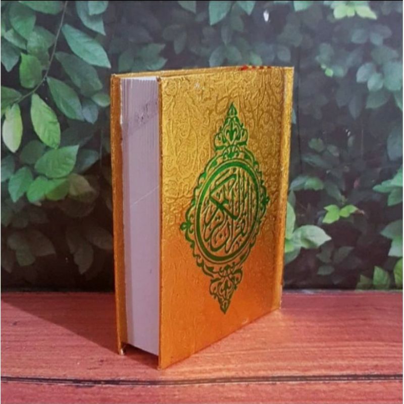 Jual KITAB SUCI ALQURAN A7 7,5cm x 10cm EMAS AL QURAN SAKU MINI TANPA ...