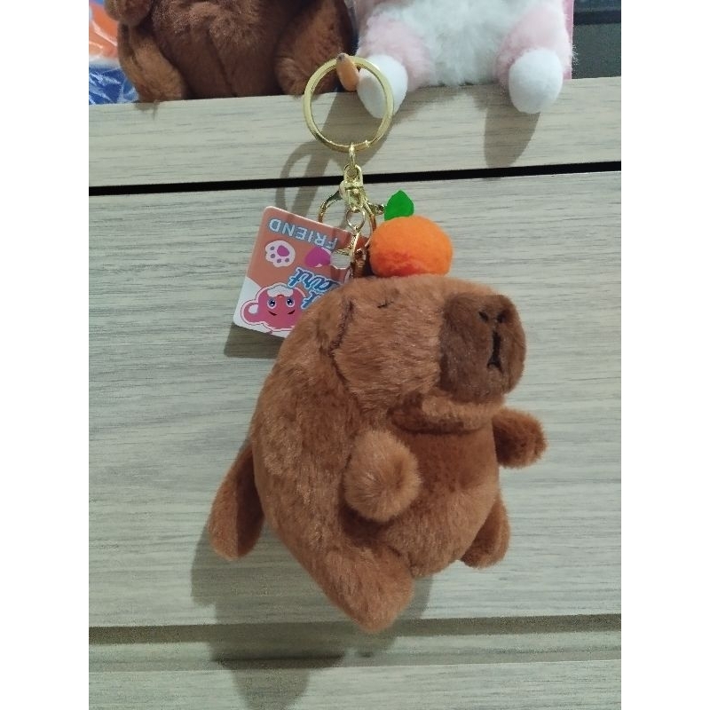 Jual CapyBara Orange Hat Keychain. gantungan kunci KapiBara Topi Jeruk ...