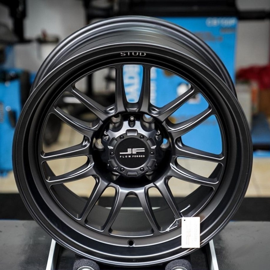 Jual velg racing R18 STUD FLOW FORMING velg mobil ring 18 fortuner pajero | Shopee Indonesia