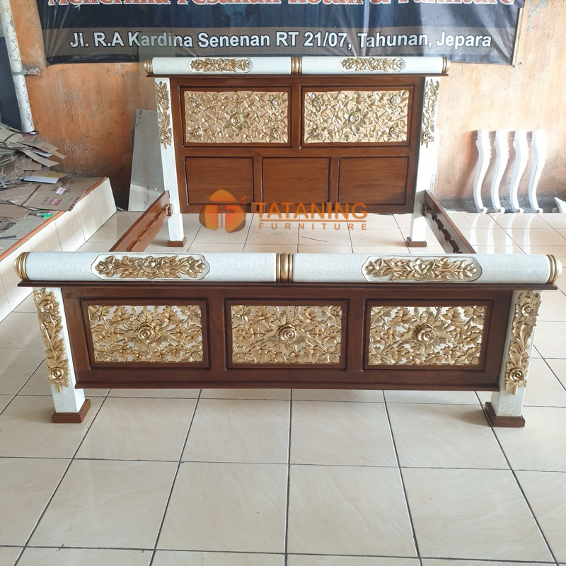Jual DIPAN MINIMALIS PILAR KAYU JATI FINISHING MEWAH RANGA TEMPAT TIDUR ...
