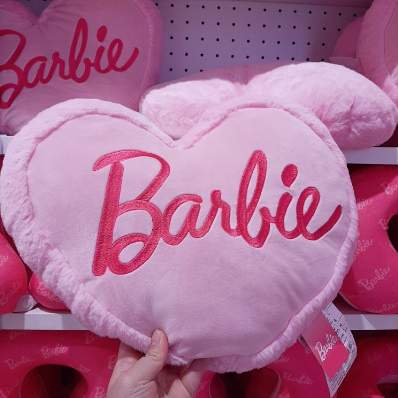 Jual bantal bulu barbie magnet kulkas barbie bantal barbie miniso ...