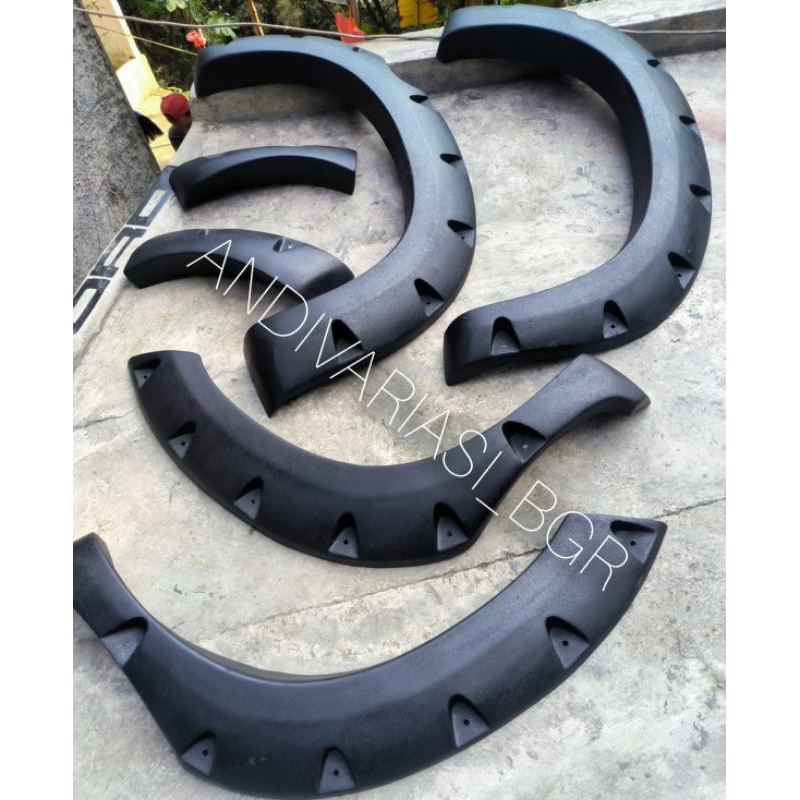 Jual Over fender Hilux Vigo lama DC double cabin model baut variasi ...