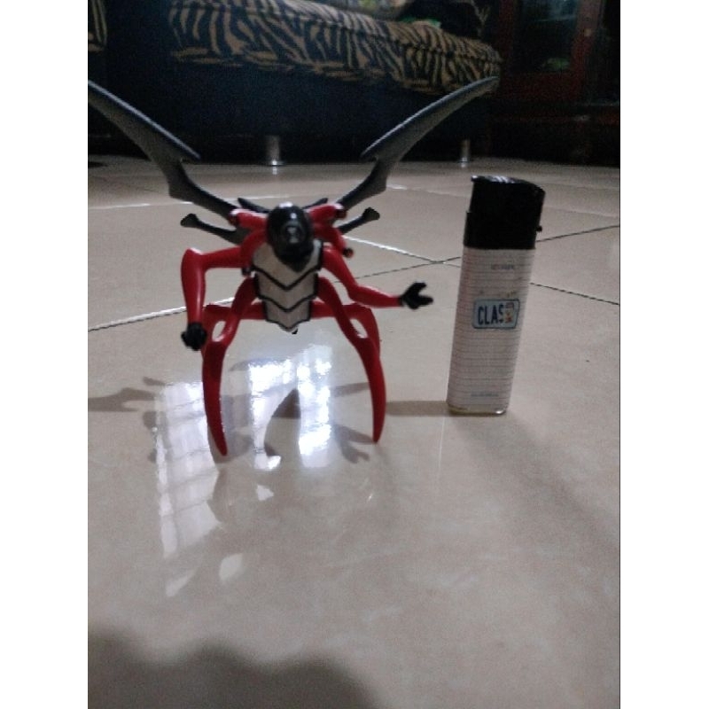 Jual mainan figure Ben 10 stinkfly | Shopee Indonesia