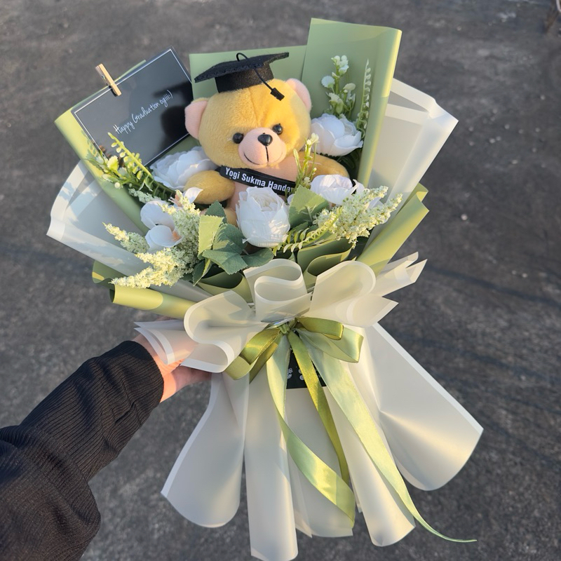 Jual BUKET BONEKA WISUDA / BUKET WISUDA / BUCKET BUNGA PALSU ...