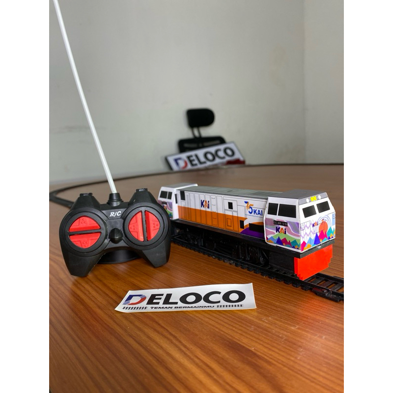 Jual Miniatur Kereta Api Lokomotif cc206 HUT KAI 77 Mesin RC bisa jalan ...