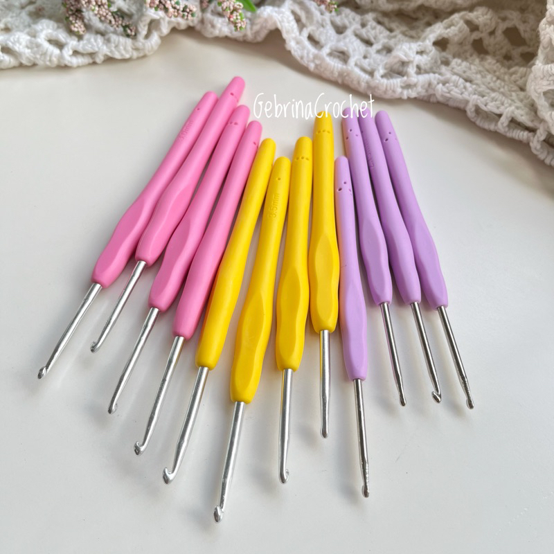 Jual Gebrina - Hakpen / Jarum Rajut Gagang Karet || Silicone Crochet ...