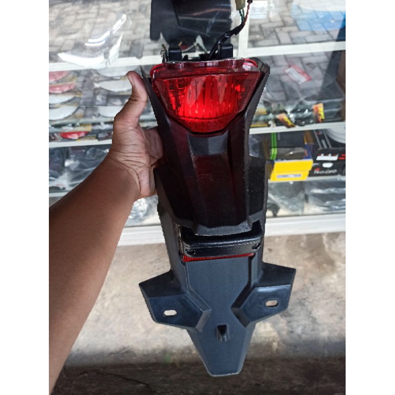 Jual SLEBOR BELAKANG CRF ORIGINAL SECOND / BEKAS | Shopee Indonesia