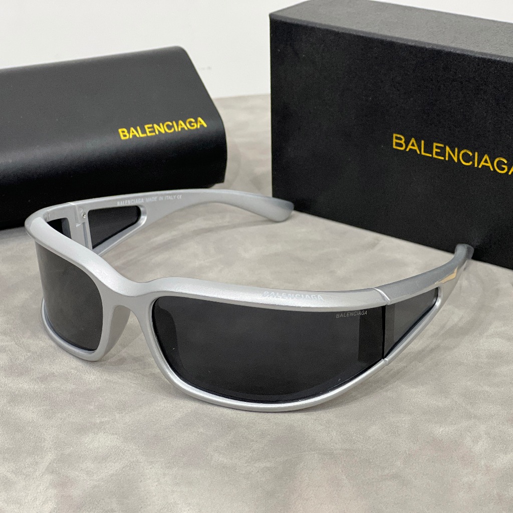 Jual (COD) Bal**ci*ga Y2k Kacamata Hitam Olahraga Punk Baru untuk Pria Wanita Kacamata Hitam ...