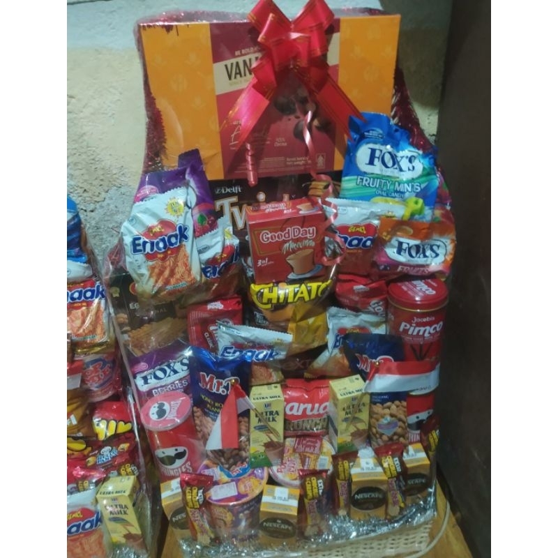 Jual Parcel Makanan Besar - Hampers Hari Raya / Hampers Snack Jumbo ...