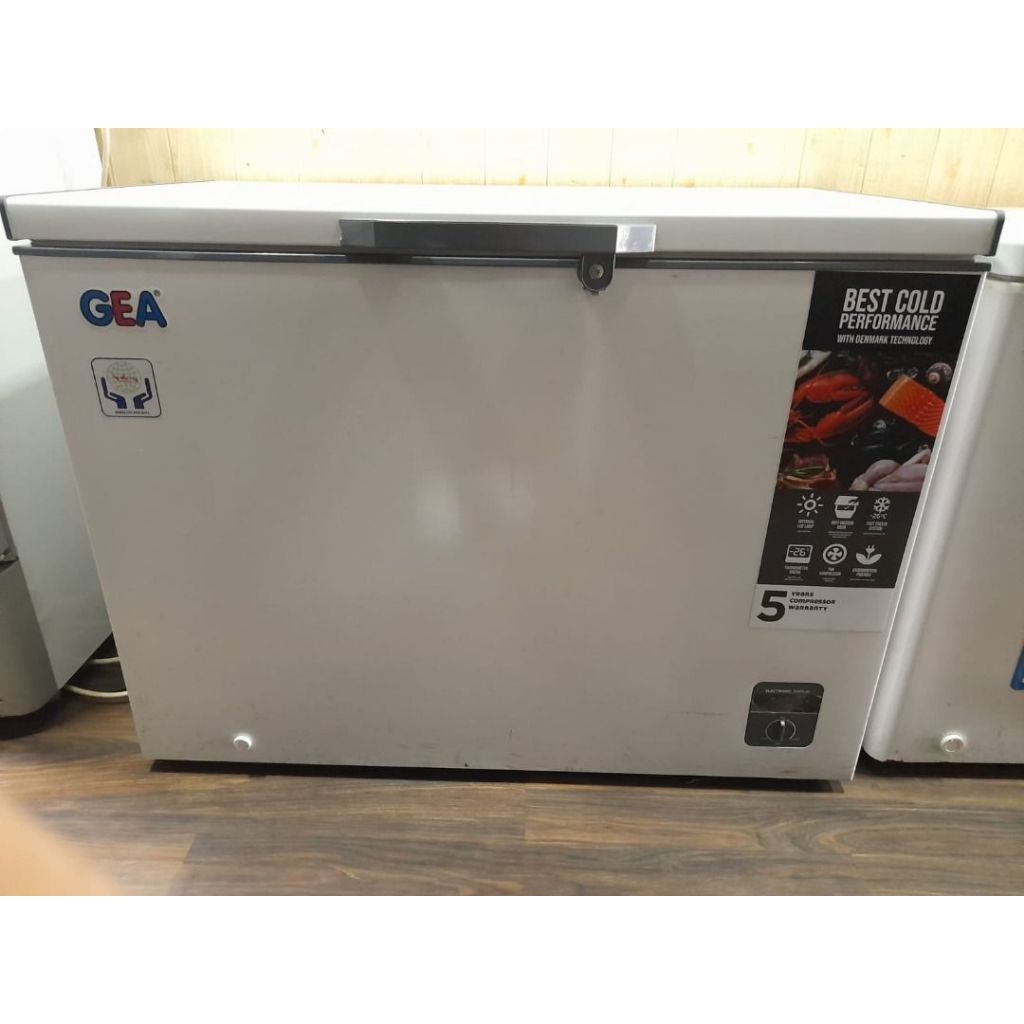 Jual Chest Freezer Gea 318 Liter AB 318R Freezer Box Gea AB-318R ...