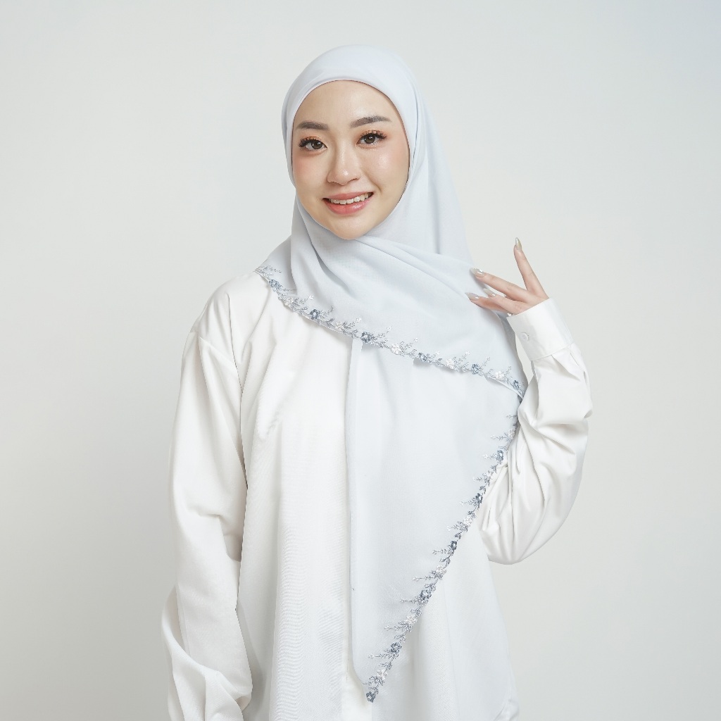 Jual Hijab Paris Premium Bordir Bunga Segi Empat | Shopee Indonesia