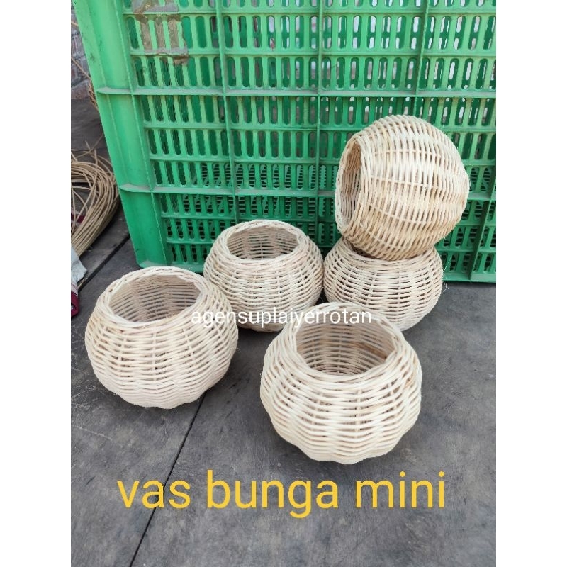 Jual vas bunga rotan ukuran mini bentuk bulat | Shopee Indonesia