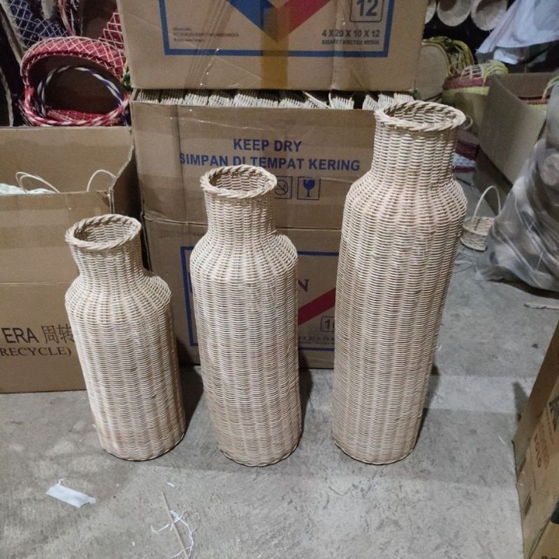 Jual vas bunga rotan bentuk botol ukuran jumbo | Shopee Indonesia