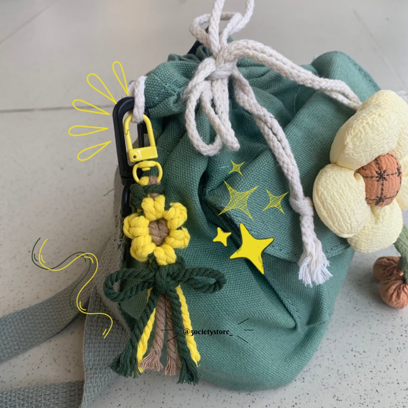 Jual Gantungan Tas Macrame Daisy Mini | Gantungan Kunci | Bag Charm ...