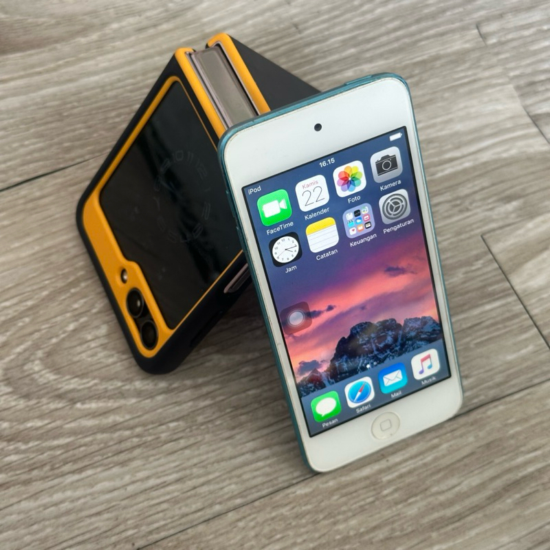 Jual iPod Touch 5 32GB (Biru) | Shopee Indonesia