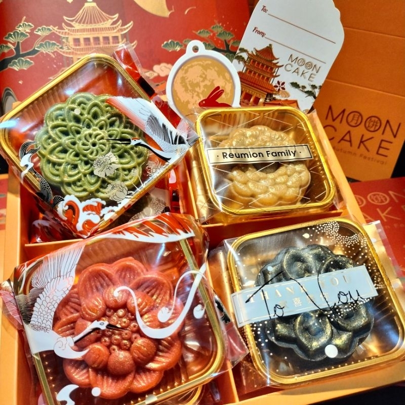 Jual Mooncake gold premium bolubakerybali mooncake enak mooncake ...