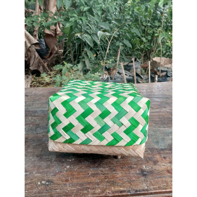 Jual besek anyaman bambu modifikasi warna batik natural sepasang murah ...