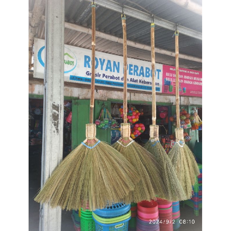 Jual Sapu Rayung Rotan / sapu Lina tebal | Shopee Indonesia