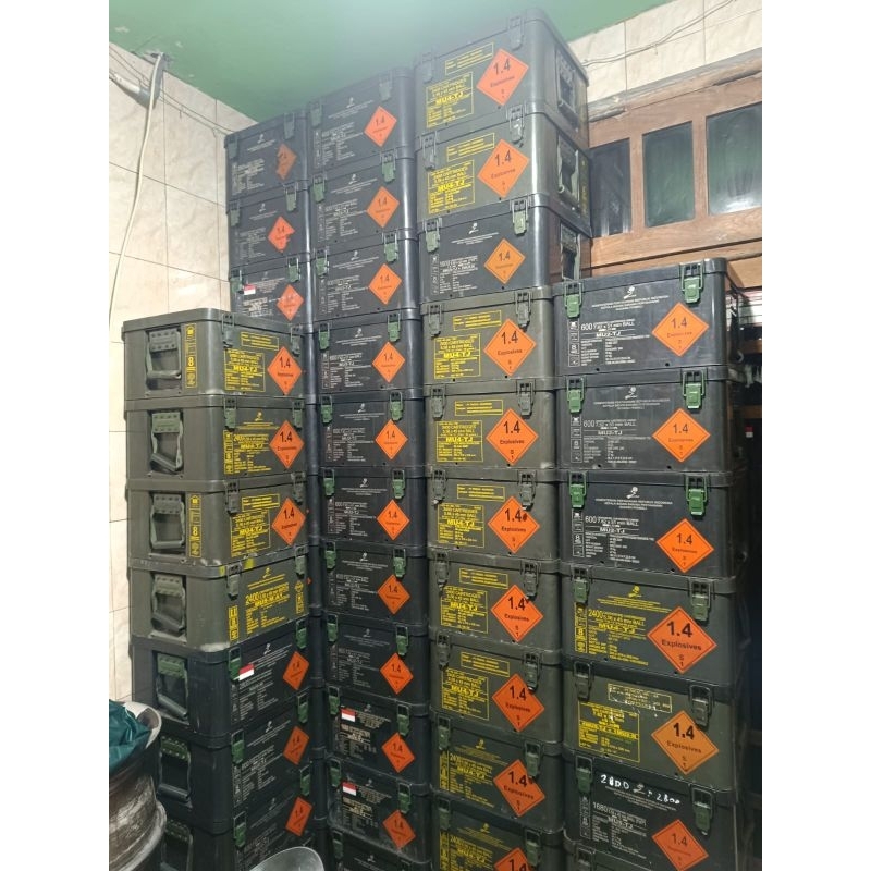Jual BOX PINDAD BEKAS PELURU BAHAN PLASTIK | Shopee Indonesia