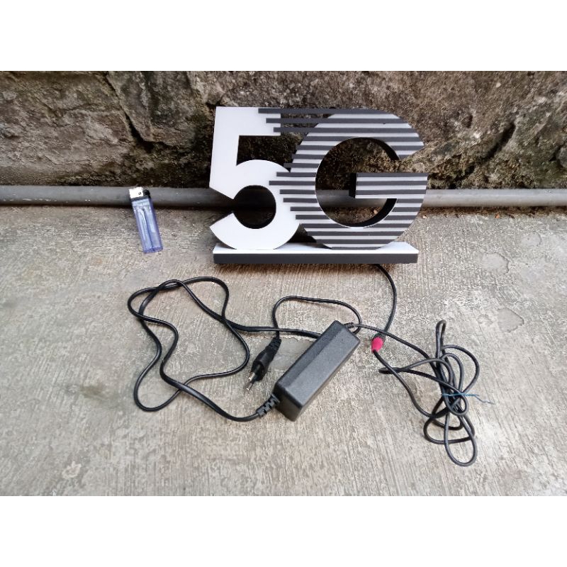 Jual lampu display bekas counter logo 5G 3D signal by LG produk ...