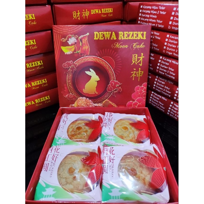 Jual Mooncake Kue Bulan "Dewa Rezeki" / 1 kotak isi 4 pcs | Shopee ...