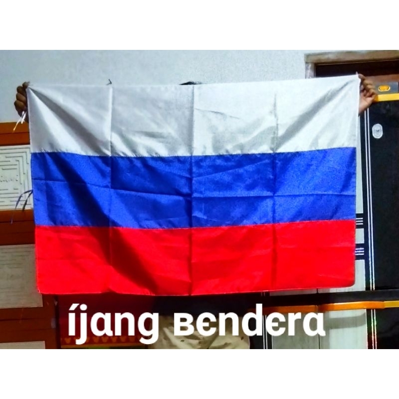 Jual BENDERA PUTIH BIRU MERAH ( RUSSIA ) 115CM X 75CM | Shopee Indonesia