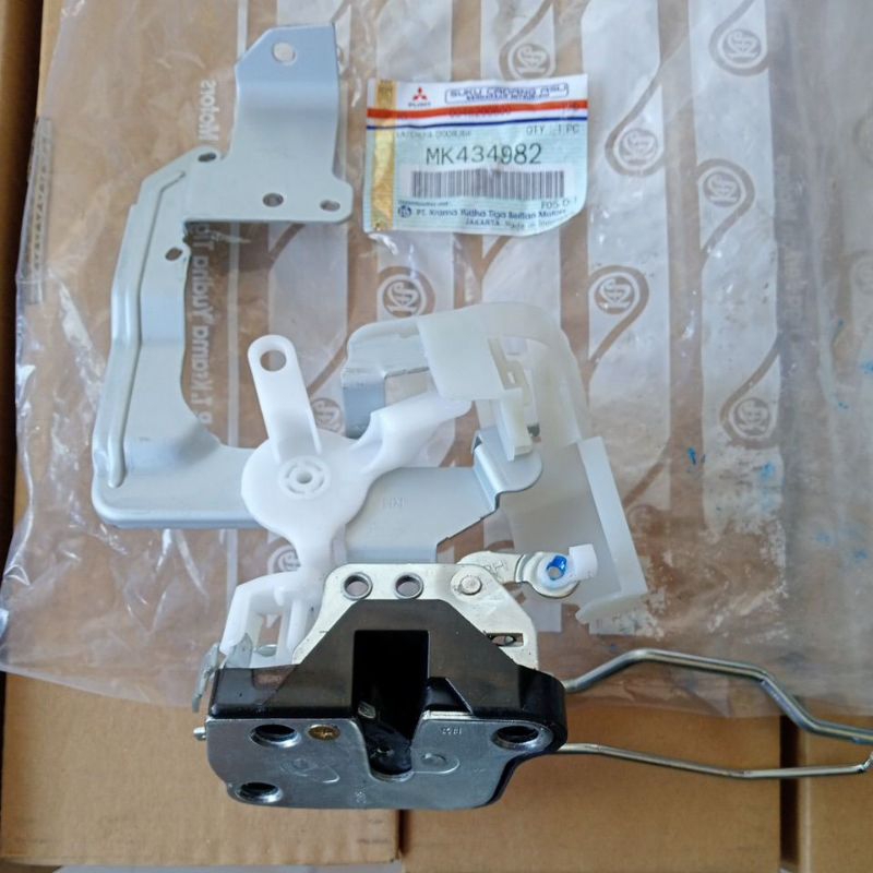 Jual Door lock/doorlock pintu Canter Original (canter lama-baru sama ...