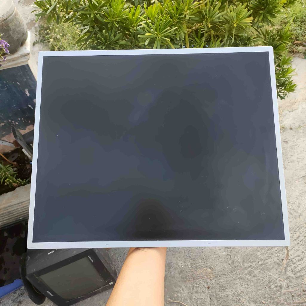 Jual Panel Layar Kaca LED TV Monitor Ukuran 19 Square Kotak Kondisi ...