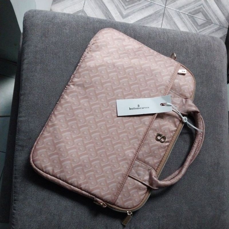 Jual tas laptop buttonscarves | Shopee Indonesia
