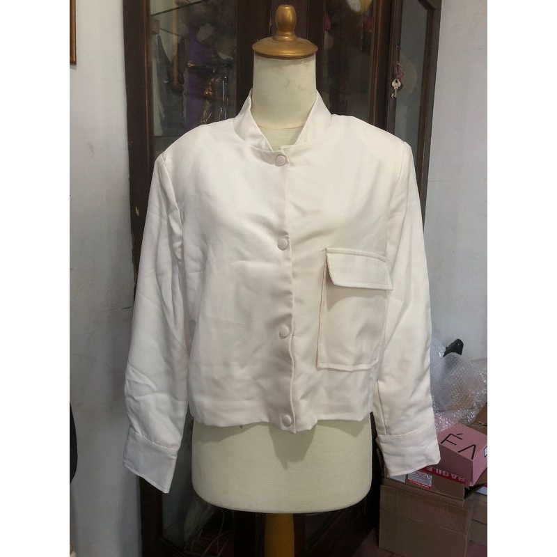Jual Kyrra Jacket (new) | Shopee Indonesia