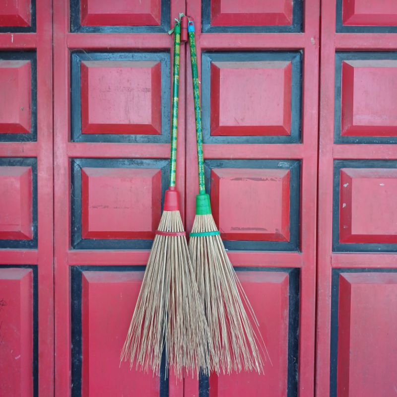 Jual [COD] SAPU LIDI BESAR / SAPU HALAMAN GAGANG PANJANG / SAPU TAMAN ...