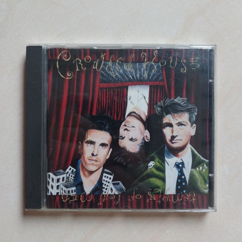 Jual CD CROWDED HOUSE ALBUM TEMPLE OF LOW MEN ( IMPORT ) | Shopee Indonesia