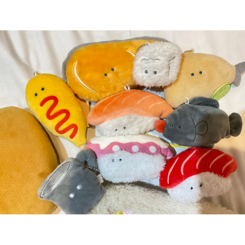 Jual YELL World & Qualia Keychain | Ganci Mata Titik | Yell Upil | Yell ...