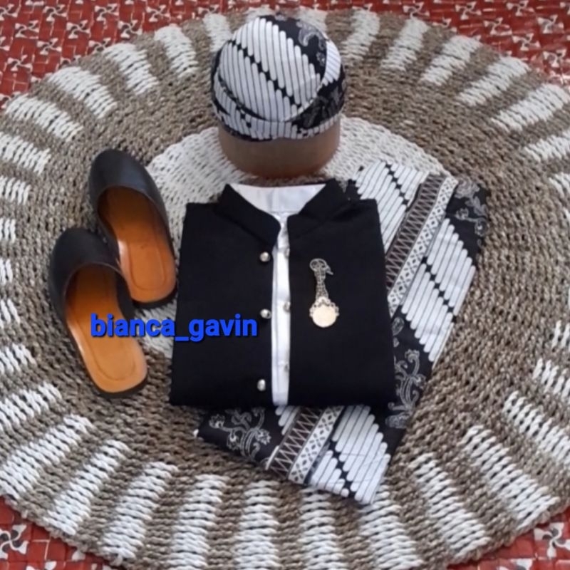 Jual [1 Set] Beskap Hewes Hitam +,Jarik Instan + Blangkon + Selop/ Baju ...