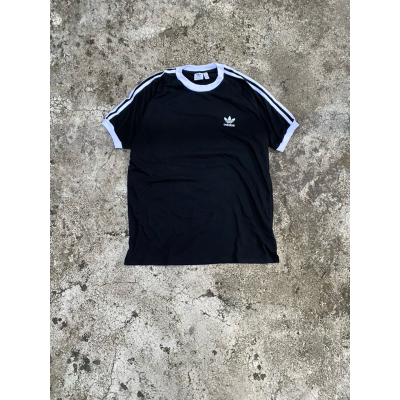 Jual T-SHIRT ADIDAS RINGER TEE BLACK | Shopee Indonesia