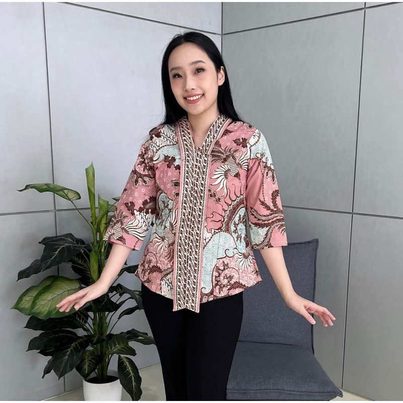 Jual ALYS BATIK - ZUMI BLOUSE BATIK WANITA MODERN - atasan batik kantoran terbaik | Shopee Indonesia