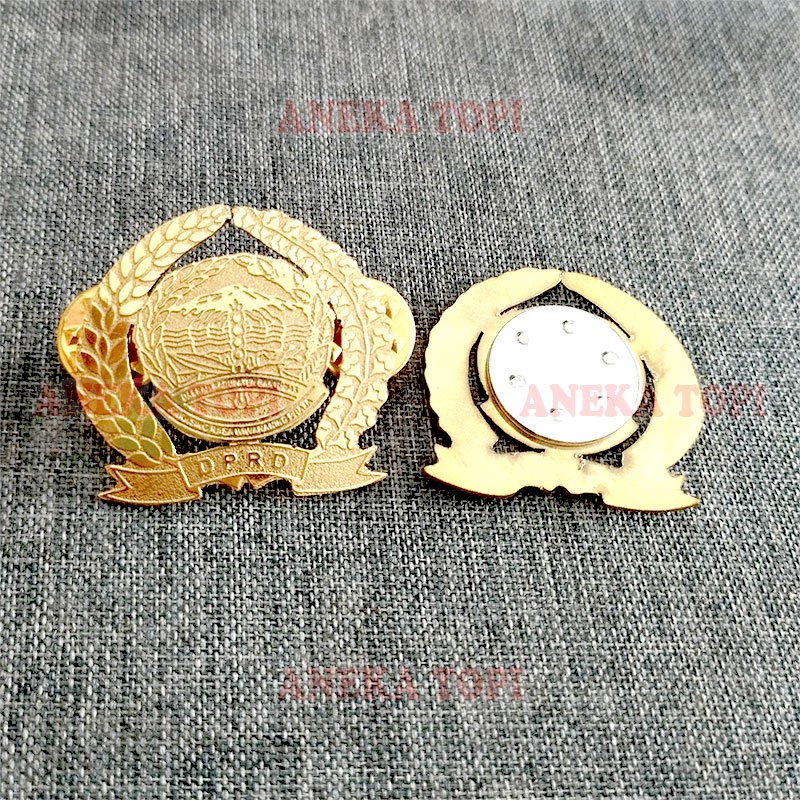 Jual Lencana Pin Logo DPRD Banyumas Warna Gold Lencana DPRD Daerah ...