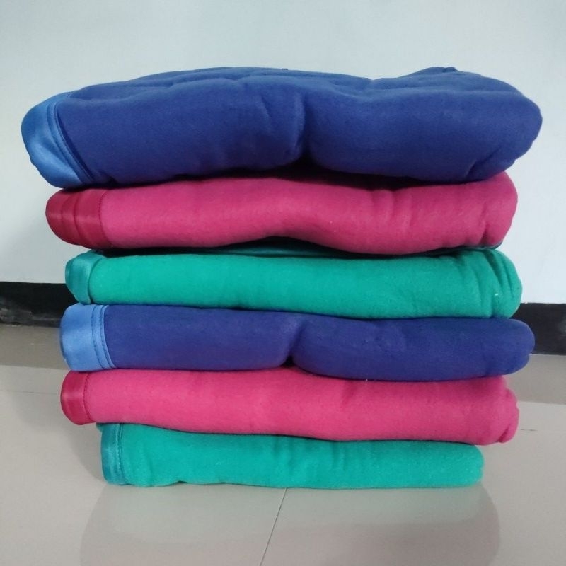 Jual Selimut Polos | Selimut Hotel | Shopee Indonesia