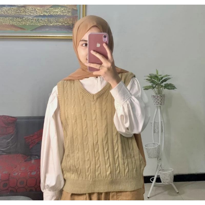 Jual VEST CABLE RAJUT ROMPI SWEATER | Shopee Indonesia