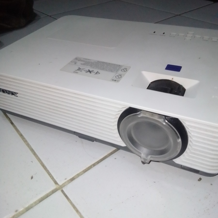 Jual Infocus Layar Proyektor Sony VPL DX220N Murah Orginal Bekas Second ...
