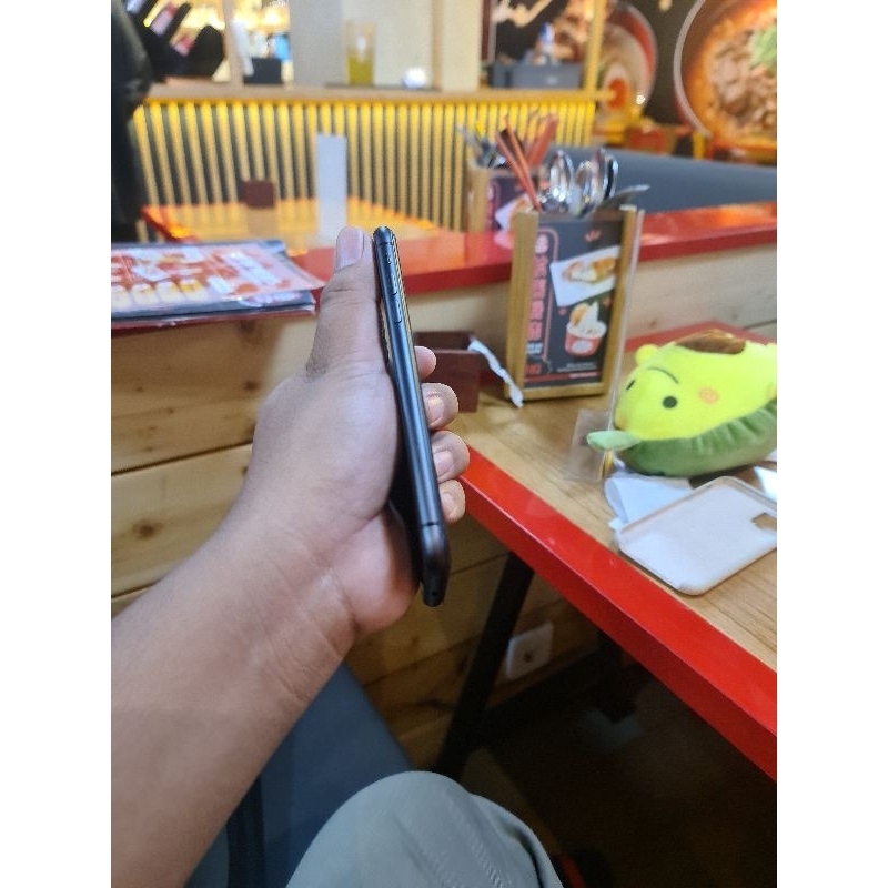 Jual iPhone 11 ex iBox 128GB | Shopee Indonesia