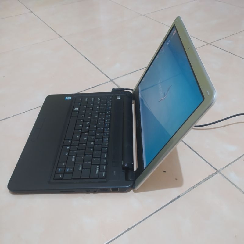 Jual laptop netbook dell 12 inch slim second murah mulus normal semua ...