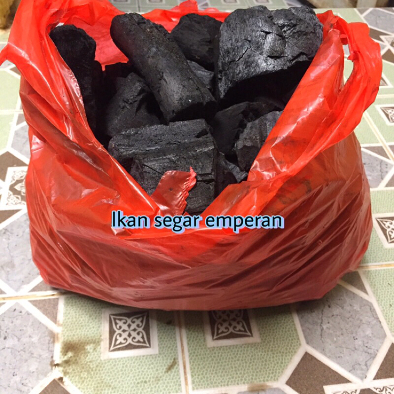 Jual Arang Kayu Bakar ( 1 Plastik Ukuran 24 ) | Shopee Indonesia