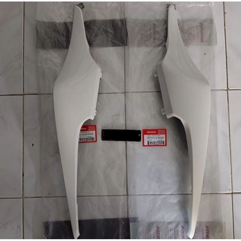 Jual Body belakang cb 150 r putih set kanan dan kiri | Shopee Indonesia