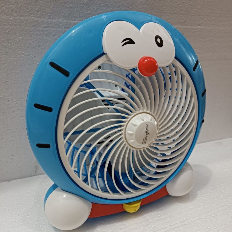 Jual Kipas angin karakter Doraemon, minion/ desk fan doraemon, minion ...