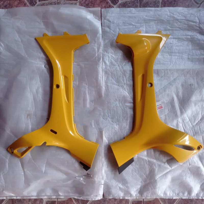 Jual Legshield Sayap Dalam Yamaha F1ZR FIZR Kuning Milenium Original ...